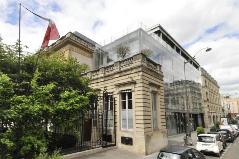 AXA – Siège Social, Adresse et Contact à Paris